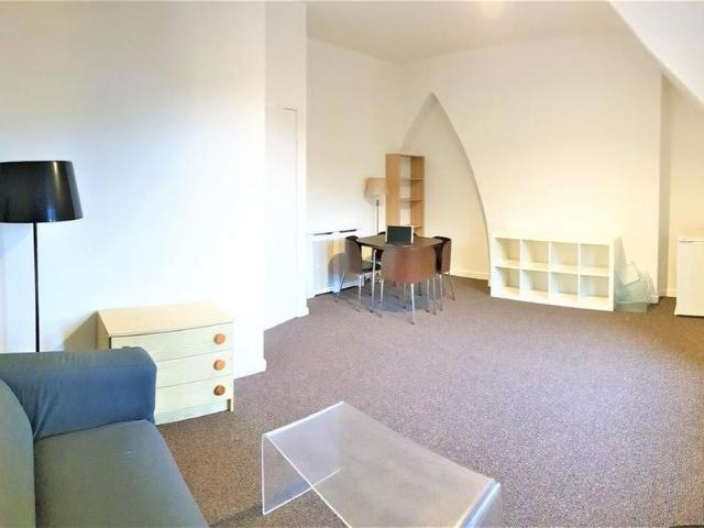 Hathersage Road, Manchester M13 2 bed flat to rent £1,295 pcm £299 pw