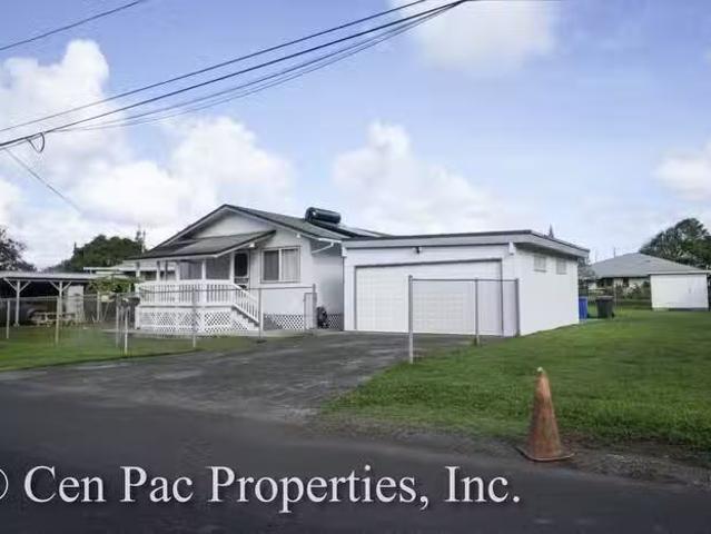 Hau'ula 3 Bedroom House Close to Hau'ula Beach Park 54 136.