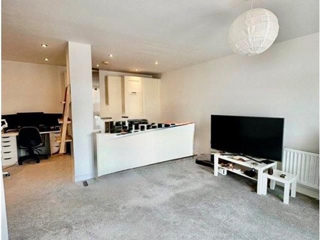 Hauxton, Cambridge CB22, 2 bed flat to rent, £1,550 pcm | PrimeLocation