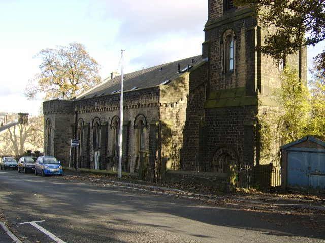 Haugh End Lane, Sowerby Bridge HX6, 2 bed flat to rent, £625 pcm | PrimeLocation