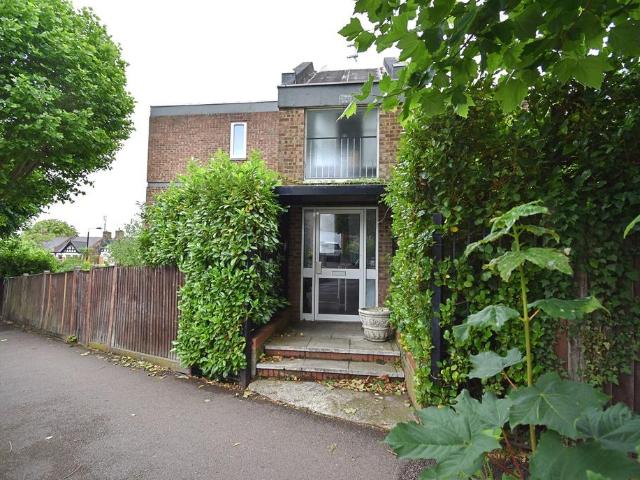 Havelock House, 60 The Avenue. 2 bed flat to rent £1,750 pcm £404 pw