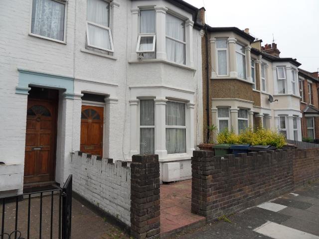 Havelock Road, Harrow HA3, 2 bed maisonette to rent, £1,400 pcm | PrimeLocation