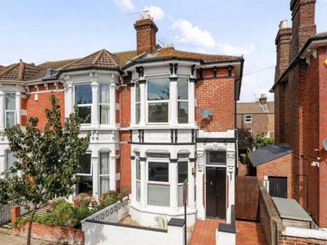 Havelock Road, Southsea, 4 Bedroom End