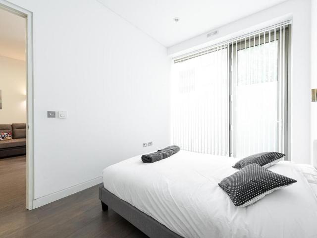 Haven Way, London SE1 1 bed flat to rent £2,030 pcm £468 pw