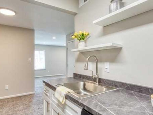 Haven at City Center Apartments 2 Bedroom Apartment for Rent at 201 Kingstowne Rd, Newport News, VA 23606 Deer Park