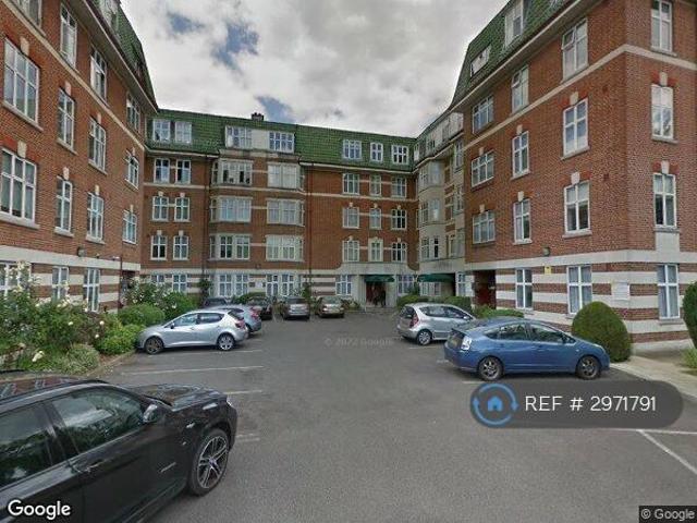 Haven Green Court, London, W5 3 bed flat to rent £3,650 pcm £842 pw