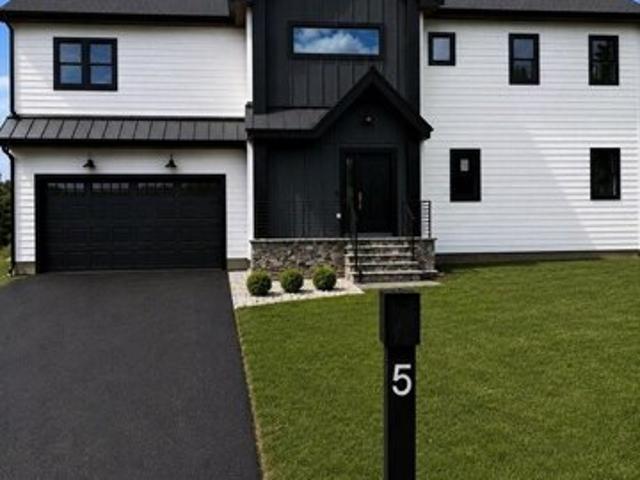 Haven Ln, Wayland, Home For Sale