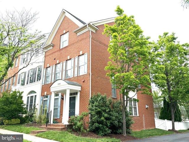 Havencrest St, Rockville, Home For Sale
