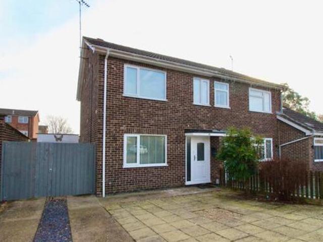 Haveswater Close, Gunthorpe, 3 Bedroom Semi detached