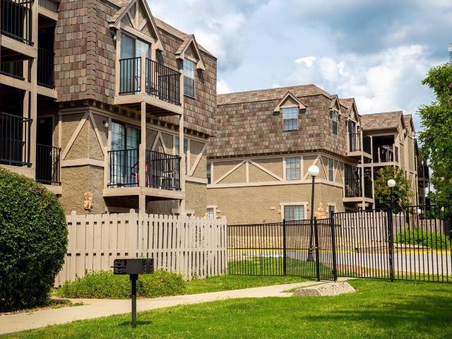 Haverford West 1 Bedroom Apartment for Rent at 11305 W 75th St, Shawnee, KS 66214