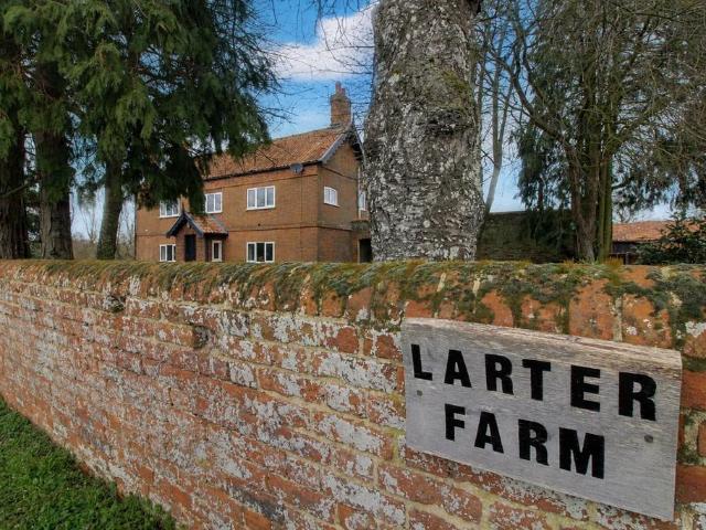 Haveringland Norwich 4 bed detached house to rent £1,950 pcm £450 pw