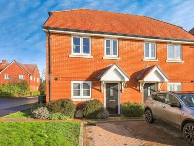 Hawthorn Way, Hellingly, 2 Bedroom Semi detached
