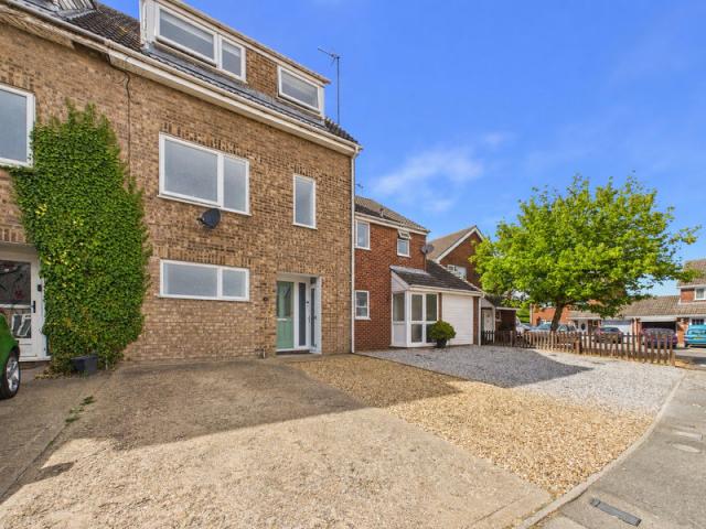 Hawthorn Way, Sawtry, 4 bedroom, Terraced