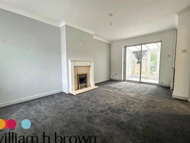 Hawthorn Avenue