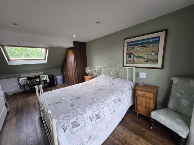 Hawthorn Avenue, Palmers Green N13 88DFFF5A 1F45 4F63 8B0D 9E1B621EBB55 Castles Estate Agents