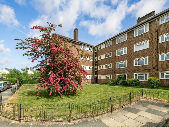 Hawthorn Court, West Hall Road, TW9