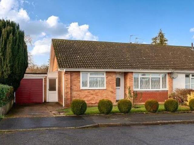 Hawthorn Close, Alresford, 2 Bedroom Bungalow