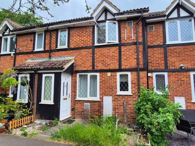 Hawthorn Close, Hounslow TW5, 1 bed terraced house to rent, £1,500 pcm | PrimeLocation