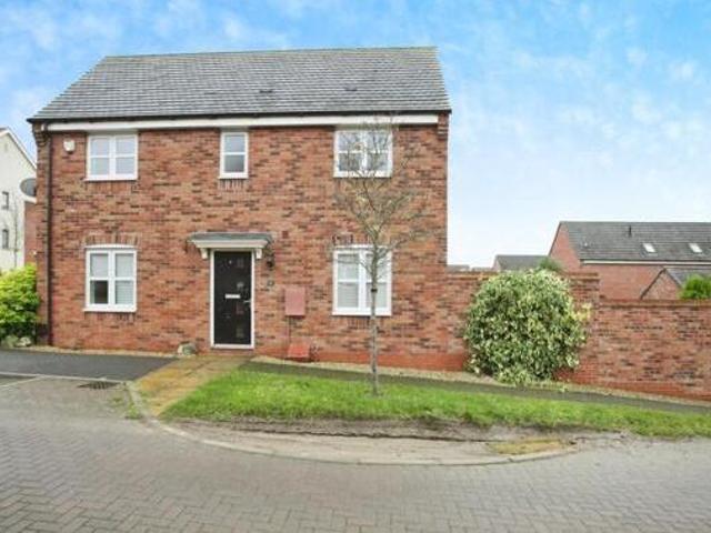 Hawthorn Close, Rugby, 3 Bedroom Semi detached