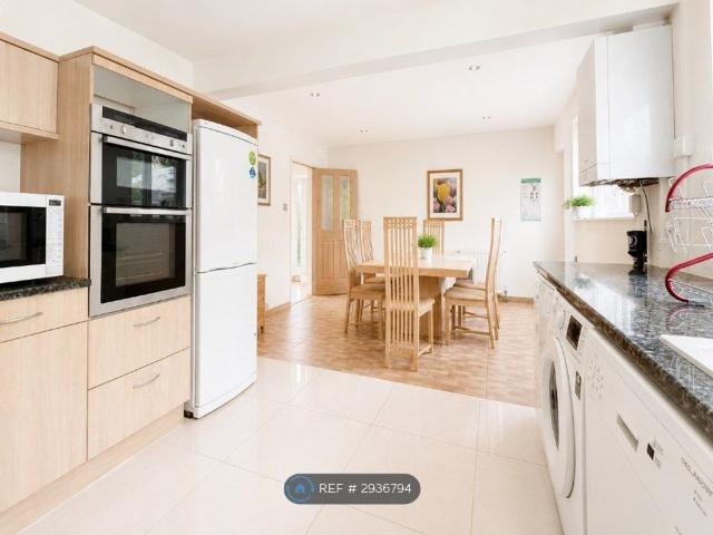 Hawthorn Gardens, Weston Super Mare BS22, 4 bed detached house to rent, £1,895 pcm | PrimeLocation
