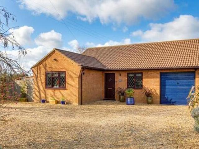 Hawthorn Road, Emneth, 2 Bedroom Detached