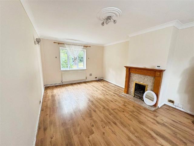 Hawthorn Road, Woking, Surrey, GU22 0BG