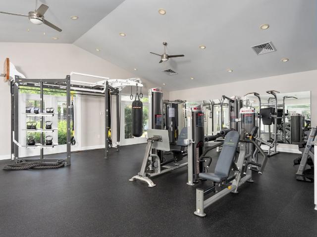 Hawthorne Commons 2 Bedroom Apartment for Rent at 818 Strickland Pl Apt 102, Wilmington, NC 28403