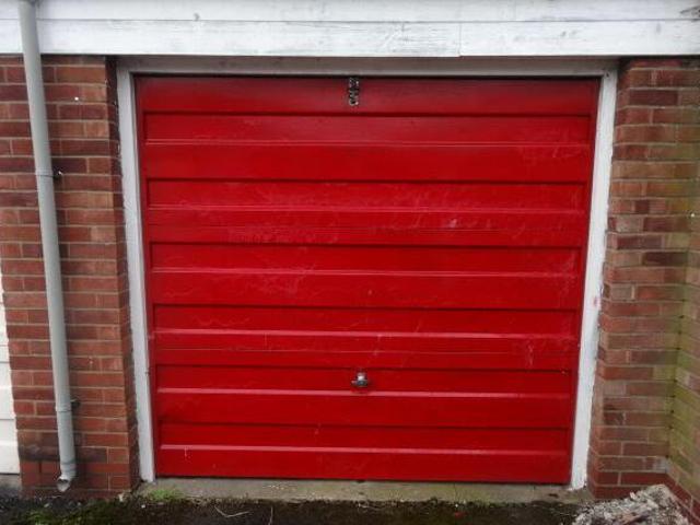 Hawthorne Crescent, Farndon, Garage For Rent