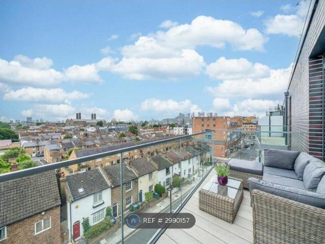 Hawthorne Crescent, London SE10, 1 bed flat to rent, £2,095 pcm | PrimeLocation