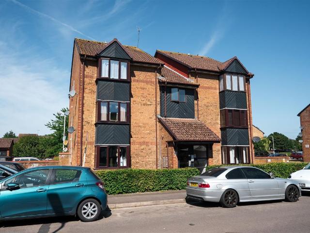 Hawthorne Crescent, West Drayton UB7, Studio to rent, £1,000 pcm | PrimeLocation