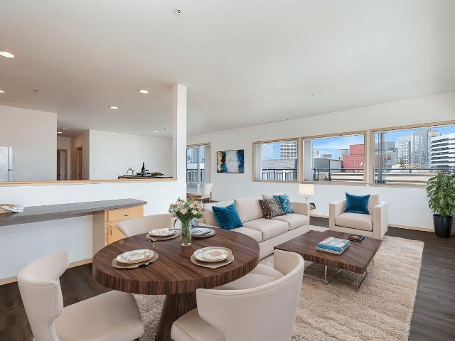 Hawthorne Apartments 2 Bedroom Apartment for Rent at 1618 Bellevue Ave, Seattle, WA 98122 Broadway