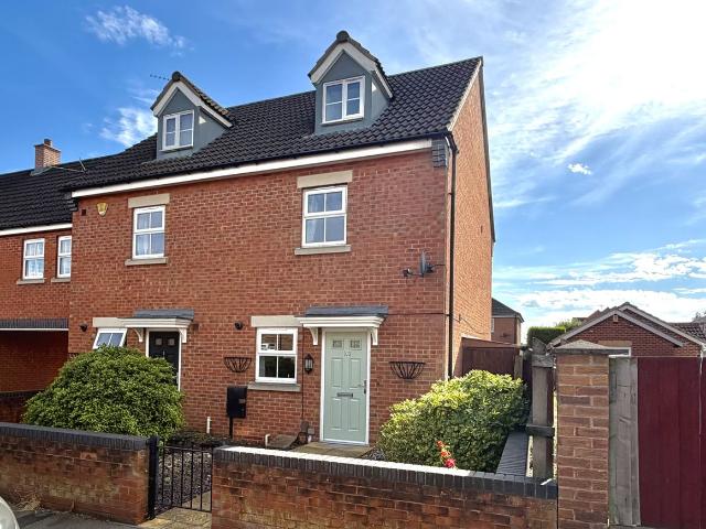 Hawthorne Avenue Long Eaton, Long Eaton, Nottingham, Nottinghamshire NG10, 3 bed town house to rent, £1,200 pcm | PrimeLocation