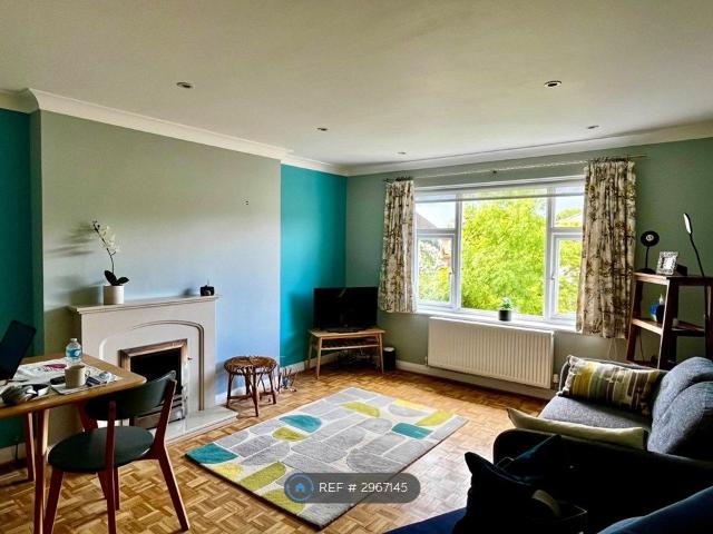 Hawthorne Avenue, Ruislip HA4, 1 bed flat to rent, £1,500 pcm | PrimeLocation