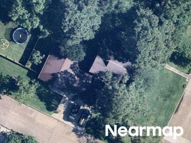 Hawthorne Dr