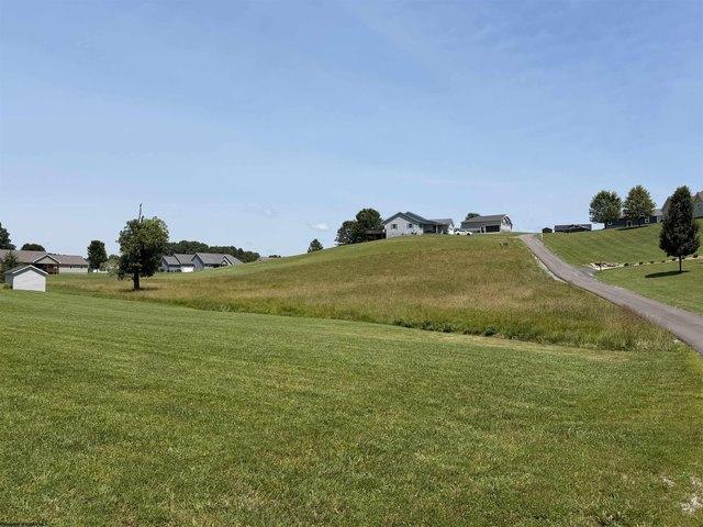 Hawthorne Dr, Buckhannon, WV 26201