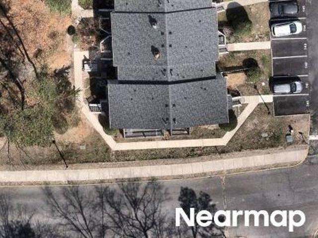 Hawthorne Ln
