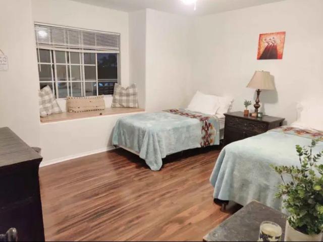 Hawthorne Private Room for Rent