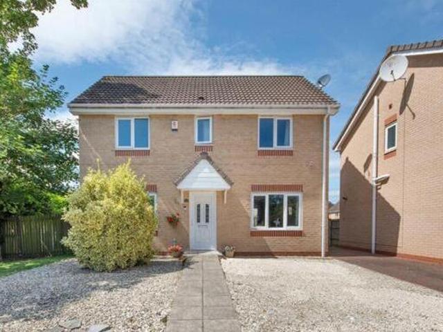 Hawthorne Road, Auckley, 3 Bedroom Detached