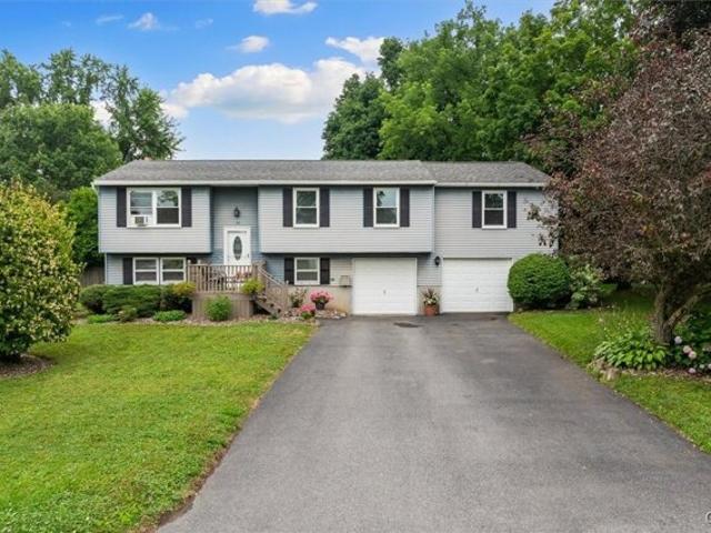 Hawthorne Way, Chittenango, Home For Sale