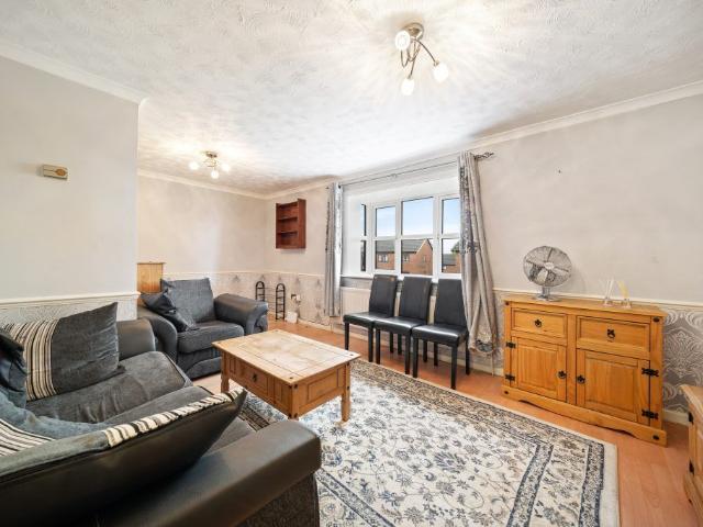 Hawarden Hill, Neasdon NW2, 1 bed flat to rent, £1,600 pcm | PrimeLocation