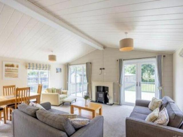 Hawkchurch Resort Spa, Hawkchurch, 2 Bedroom Lodge