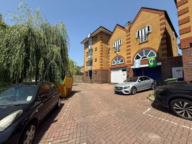 Hawke Place, Hawke Place, London, SE16