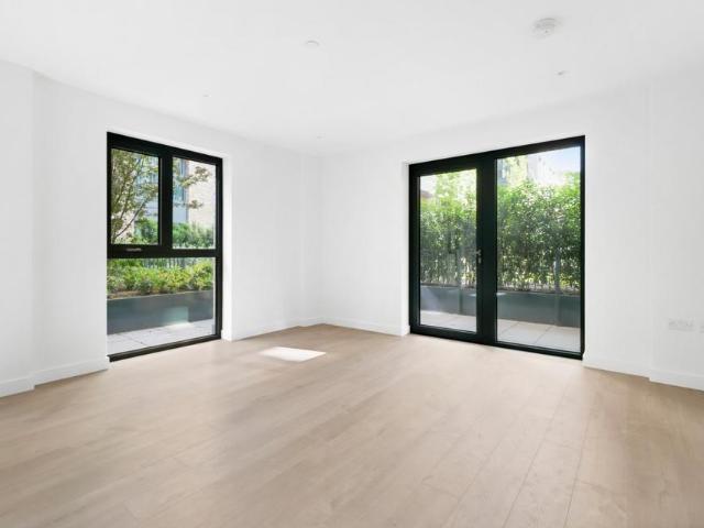 Hawker House, Anax Street, London, N4 2 bed flat to rent £3,300 pcm £762 pw