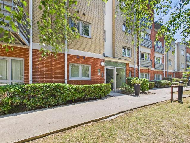 Hawker Place, Walthamstow E17, 2 bed flat to rent, £2,100 pcm | PrimeLocation