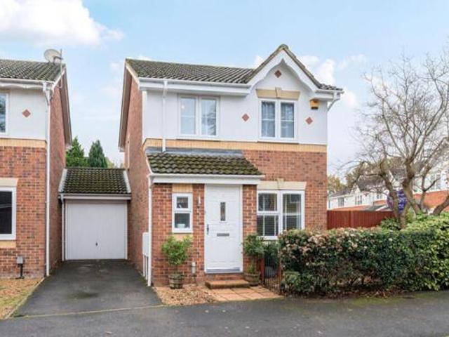 Hawker Road, Ash Vale, 3 Bedroom Detached