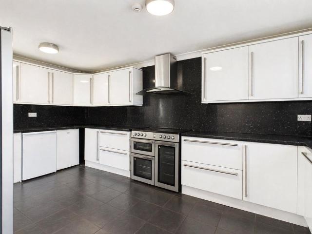 Hawkhurst Road, Brighton, BN1 6 bed semi detached house to rent £3,250 pcm £750 pw