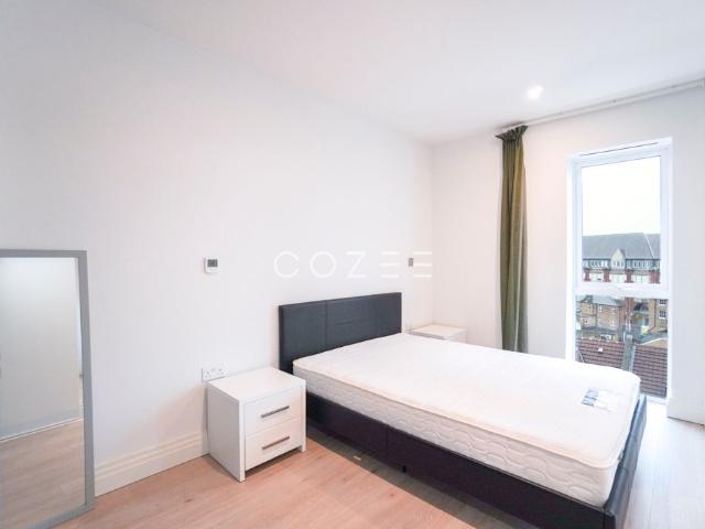 Hawkins House, Bond Street W5, 1 bed flat to rent, £2,200 pcm | PrimeLocation