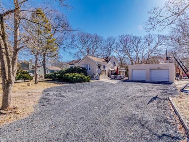 Hawkins Rd, Selden, Home For Sale