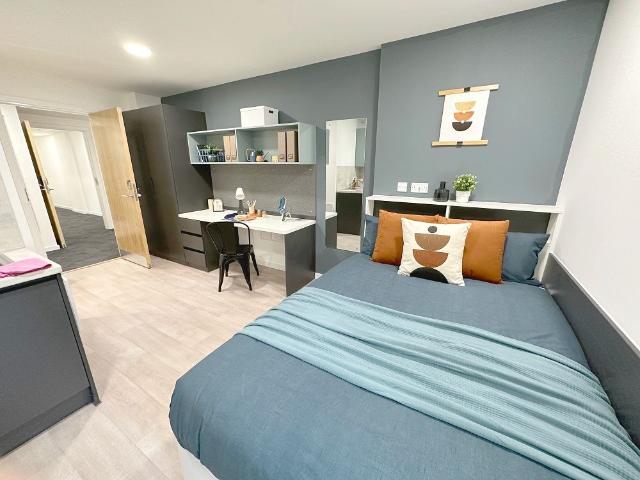 Hawkins Road, Colchester, Essex CO2, Room to rent, £823 pppm | PrimeLocation