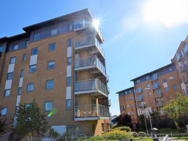 Hawkins Road, Essex CO2, 2 bed shared accommodation to rent, £1,200 pcm | PrimeLocation